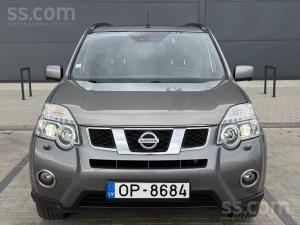 Grey Nissan X-Trail 2013 in Riga, with an engine capacity of 2.00 L and mileage of 357 thousand km for 8200 €, photo 9 on AUTOMOTO.COM.LV
