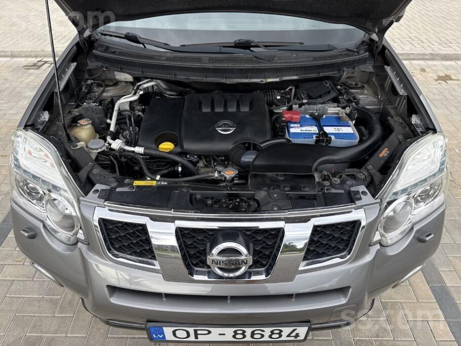 Grey Nissan X-Trail 2013 in Riga, with an engine capacity of 2.00 L and mileage of 357 thousand km for 8200 €, photo 11 on AUTOMOTO.COM.LV
