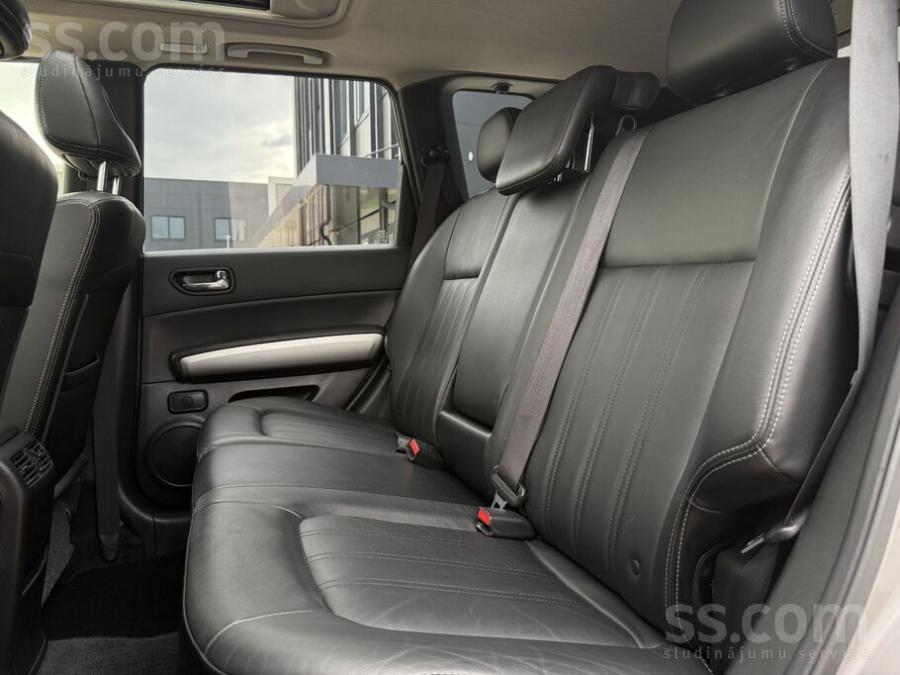 Grey Nissan X-Trail 2013 in Riga, with an engine capacity of 2.00 L and mileage of 357 thousand km for 8200 €, photo 29 on AUTOMOTO.COM.LV