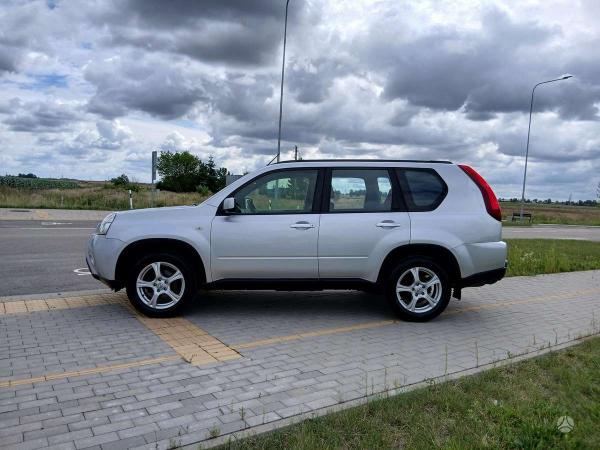 Grey Nissan X-Trail 2013 in Marijampole, with an engine capacity of 2.00 L and mileage of 236 thousand km for 5950 €, photo 4 on AUTOMOTO.COM.LV