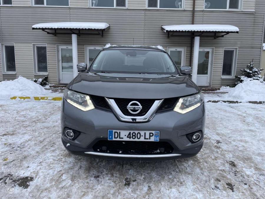 Pelēks Nissan X-Trail 2014 Viļņa, ar dzinēja tilpumu 1.60 L un nobraukumu 255 tūkst. km par 8900 €, foto 2 vietnē AUTOMOTO.COM.LV