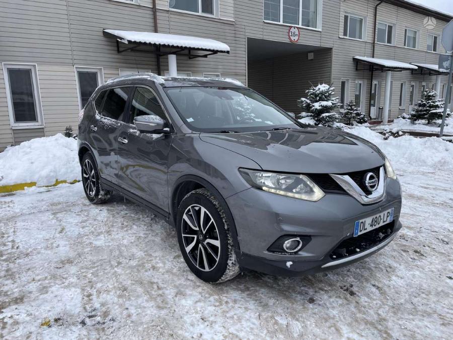 Pelēks Nissan X-Trail 2014 Viļņa, ar dzinēja tilpumu 1.60 L un nobraukumu 255 tūkst. km par 8900 €, foto 3 vietnē AUTOMOTO.COM.LV