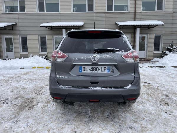 Pelēks Nissan X-Trail 2014 Viļņa, ar dzinēja tilpumu 1.60 L un nobraukumu 255 tūkst. km par 8900 €, foto 5 vietnē AUTOMOTO.COM.LV