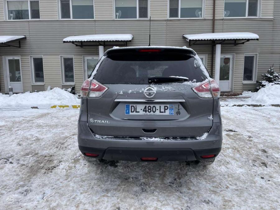 Pelēks Nissan X-Trail 2014 Viļņa, ar dzinēja tilpumu 1.60 L un nobraukumu 255 tūkst. km par 8900 €, foto 5 vietnē AUTOMOTO.COM.LV