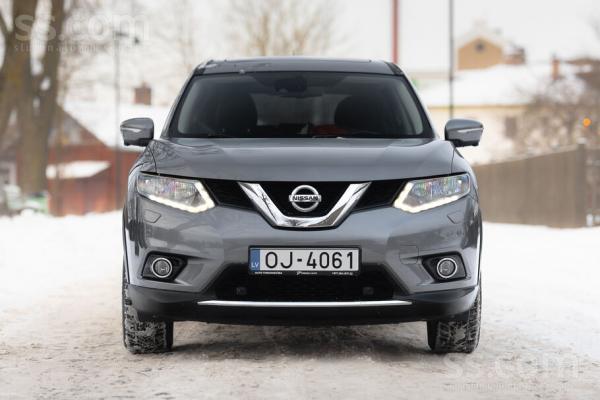 Grey Nissan X-Trail 2014 in Jelgava, with an engine capacity of 1.60 L and mileage of 207 thousand km for 9890 €, photo 1 on AUTOMOTO.COM.LV