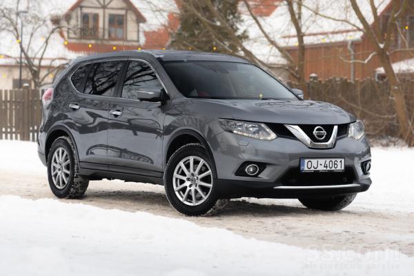Grey Nissan X-Trail 2014 in Jelgava, with an engine capacity of 1.60 L and mileage of 207 thousand km for 9890 €, photo 2 on AUTOMOTO.COM.LV