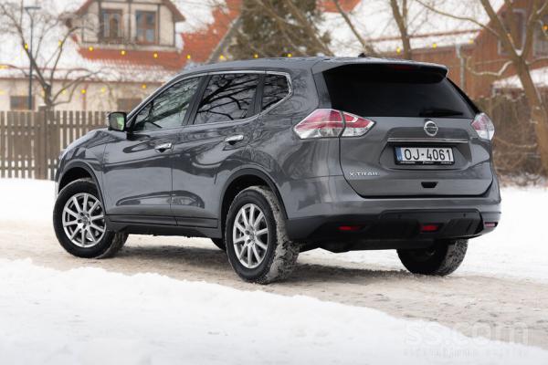 Grey Nissan X-Trail 2014 in Jelgava, with an engine capacity of 1.60 L and mileage of 207 thousand km for 9890 €, photo 6 on AUTOMOTO.COM.LV
