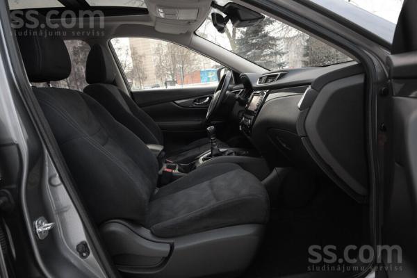 Grey Nissan X-Trail 2014 in Jelgava, with an engine capacity of 1.60 L and mileage of 207 thousand km for 9890 €, photo 9 on AUTOMOTO.COM.LV