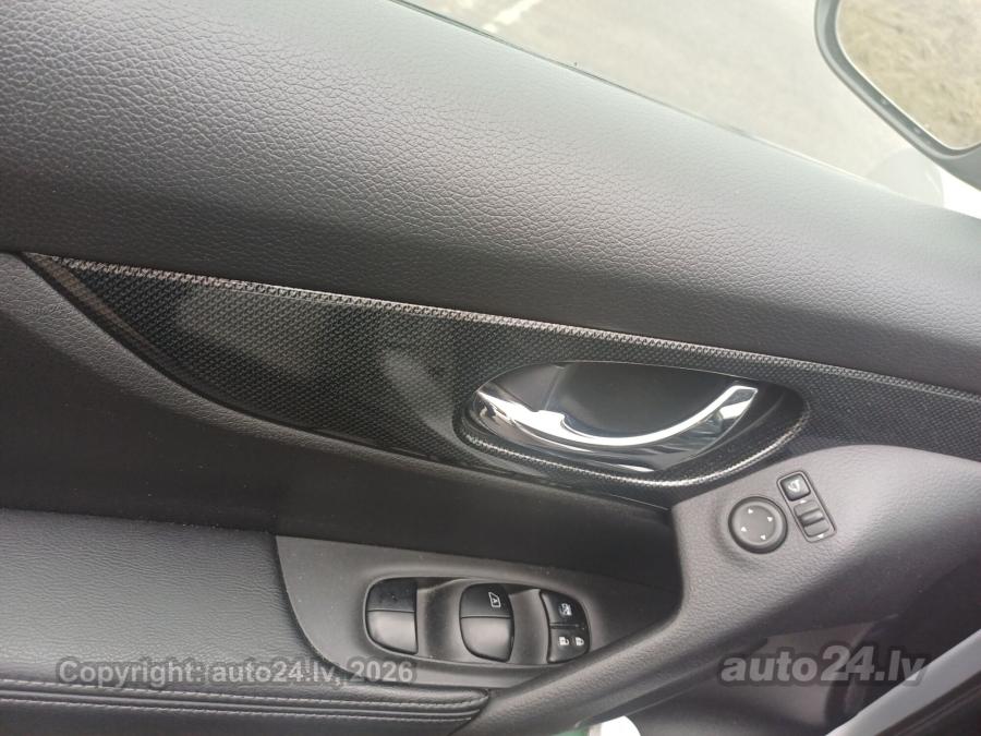 Pelēks Nissan X-Trail 2014 Tallina, ar dzinēja tilpumu 1.60 L un nobraukumu 200 tūkst. km par 10900 €, foto 13 vietnē AUTOMOTO.COM.LV