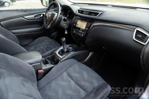 Grey Nissan X-Trail 2014 in Jelgava, with an engine capacity of 1.60 L and mileage of 207 thousand km for 8990 €, photo 21 on AUTOMOTO.COM.LV