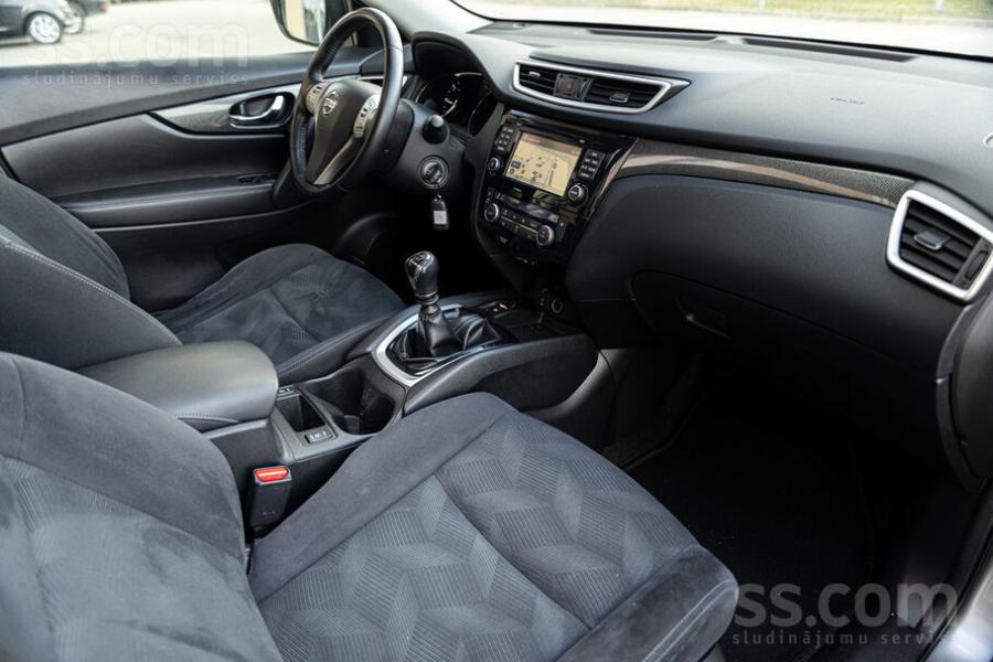 Grey Nissan X-Trail 2014 in Jelgava, with an engine capacity of 1.60 L and mileage of 207 thousand km for 8990 €, photo 21 on AUTOMOTO.COM.LV