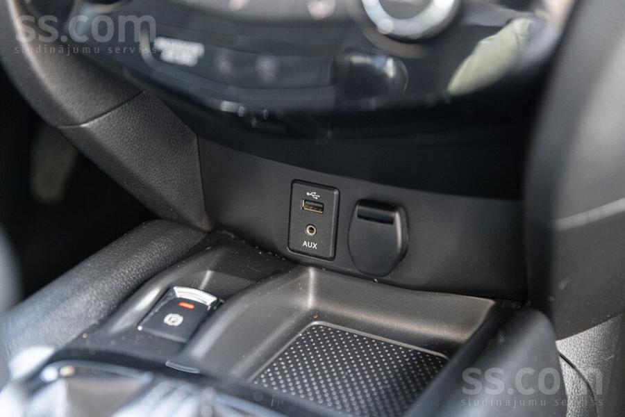 Grey Nissan X-Trail 2014 in Jelgava, with an engine capacity of 1.60 L and mileage of 207 thousand km for 8990 €, photo 23 on AUTOMOTO.COM.LV