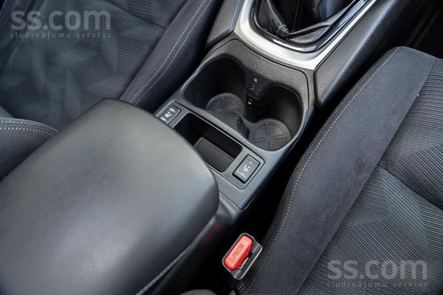 Grey Nissan X-Trail 2014 in Jelgava, with an engine capacity of 1.60 L and mileage of 207 thousand km for 8990 €, photo 24 on AUTOMOTO.COM.LV