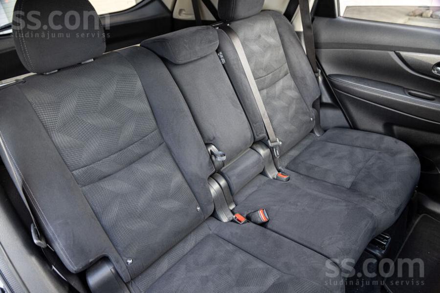 Grey Nissan X-Trail 2014 in Jelgava, with an engine capacity of 1.60 L and mileage of 207 thousand km for 8990 €, photo 25 on AUTOMOTO.COM.LV