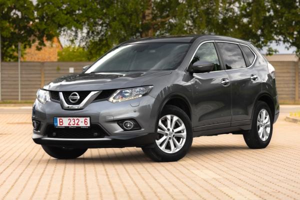 Grey Nissan X-Trail 2014 in Riga, with an engine capacity of 1.60 L and mileage of 207 thousand km for 9890 €, photo 6 on AUTOMOTO.COM.LV