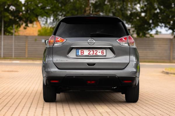 Grey Nissan X-Trail 2014 in Riga, with an engine capacity of 1.60 L and mileage of 207 thousand km for 9890 €, photo 7 on AUTOMOTO.COM.LV