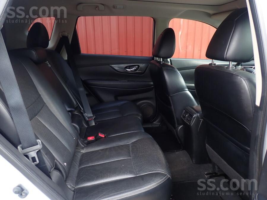 Grey Nissan X-Trail 2014 in Liepaja, with an engine capacity of 1.60 L and mileage of 195 thousand km for 8950 €, photo 4 on AUTOMOTO.COM.LV