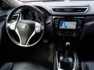 Grey Nissan X-Trail 2014 in Liepaja, with an engine capacity of 1.60 L and mileage of 195 thousand km for 8950 €, photo 6 on AUTOMOTO.COM.LV