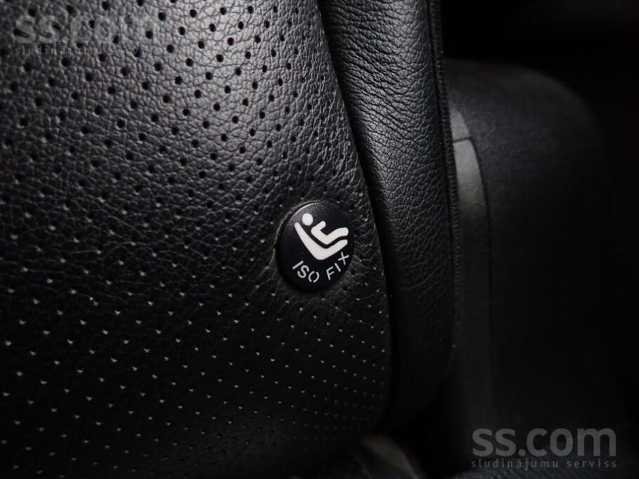 Grey Nissan X-Trail 2014 in Liepaja, with an engine capacity of 1.60 L and mileage of 195 thousand km for 8950 €, photo 8 on AUTOMOTO.COM.LV