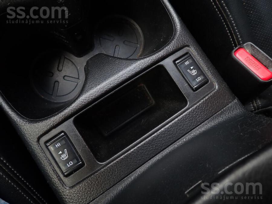 Grey Nissan X-Trail 2014 in Liepaja, with an engine capacity of 1.60 L and mileage of 195 thousand km for 8950 €, photo 13 on AUTOMOTO.COM.LV