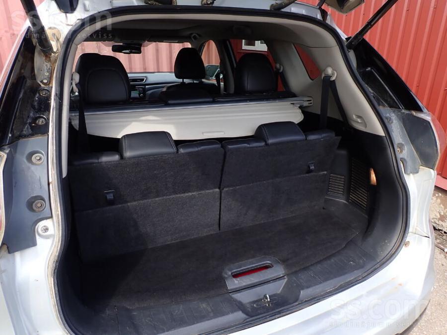 Grey Nissan X-Trail 2014 in Liepaja, with an engine capacity of 1.60 L and mileage of 195 thousand km for 8950 €, photo 15 on AUTOMOTO.COM.LV