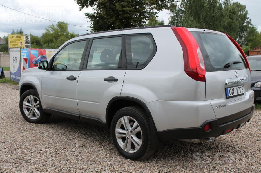 Pelēks Nissan X-Trail 2014 Daugavpils, ar dzinēja tilpumu 2.00 L un nobraukumu 273 tūkst. km par 5690 €, foto 5 vietnē AUTOMOTO.COM.LV