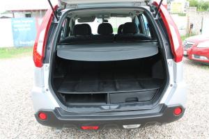 Pelēks Nissan X-Trail 2014 Daugavpils, ar dzinēja tilpumu 2.00 L un nobraukumu 273 tūkst. km par 5690 €, foto 10 vietnē AUTOMOTO.COM.LV