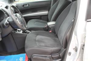 Pelēks Nissan X-Trail 2014 Daugavpils, ar dzinēja tilpumu 2.00 L un nobraukumu 273 tūkst. km par 5690 €, foto 25 vietnē AUTOMOTO.COM.LV