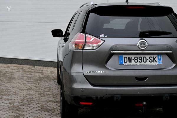 Grey Nissan X-Trail 2015 in Kretinga, with an engine capacity of 1.60 L and mileage of 143 thousand km for 11499 €, photo 10 on AUTOMOTO.COM.LV