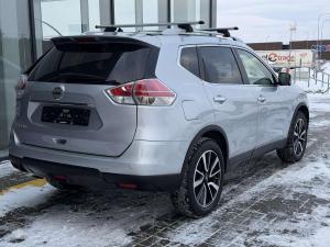 Grey Nissan X-Trail 2015 in Vilnius, with an engine capacity of 1.60 L and mileage of 146 thousand km for 11555 €, photo 5 on AUTOMOTO.COM.LV