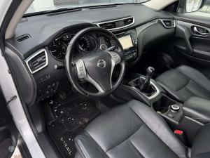 Grey Nissan X-Trail 2015 in Vilnius, with an engine capacity of 1.60 L and mileage of 146 thousand km for 11555 €, photo 12 on AUTOMOTO.COM.LV