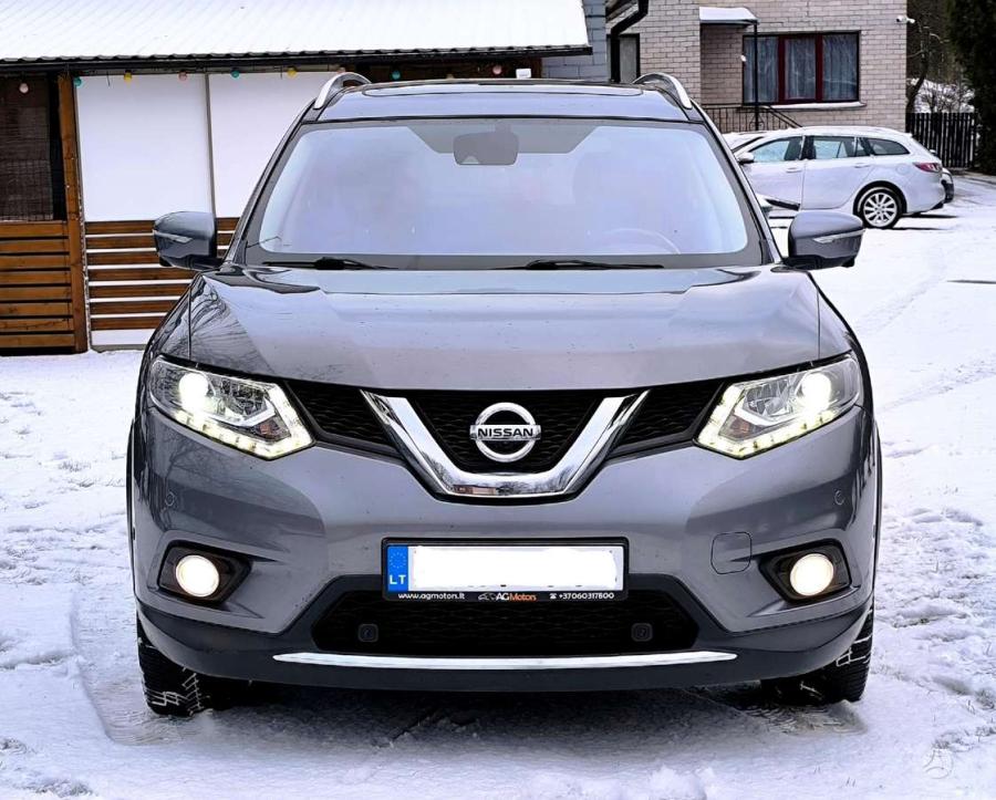 Grey Nissan X-Trail 2015 in Vilnius, with an engine capacity of 1.60 L and mileage of 340 thousand km for 6999 €, photo 2 on AUTOMOTO.COM.LV