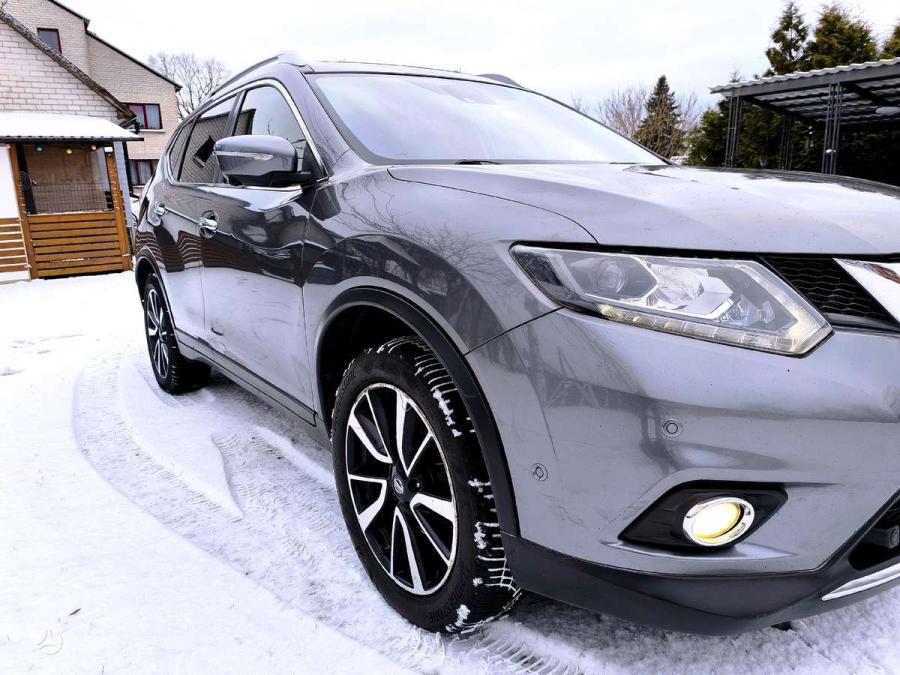 Grey Nissan X-Trail 2015 in Vilnius, with an engine capacity of 1.60 L and mileage of 340 thousand km for 6999 €, photo 10 on AUTOMOTO.COM.LV