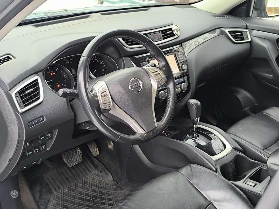 Grey Nissan X-Trail 2015 in Vilnius, with an engine capacity of 1.60 L and mileage of 340 thousand km for 6999 €, photo 20 on AUTOMOTO.COM.LV