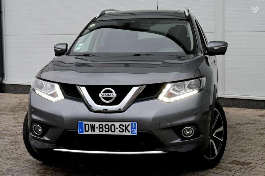 Grey Nissan X-Trail 2015 in Kretinga, with an engine capacity of 1.60 L and mileage of 143 thousand km for 10999 €, photo 2 on AUTOMOTO.COM.LV
