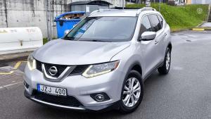 Pelēks Nissan X-Trail 2015 Viļņa, ar dzinēja tilpumu 2.50 L un nobraukumu 151 tūkst. km par 7200 €, foto  vietnē AUTOMOTO.COM.LV