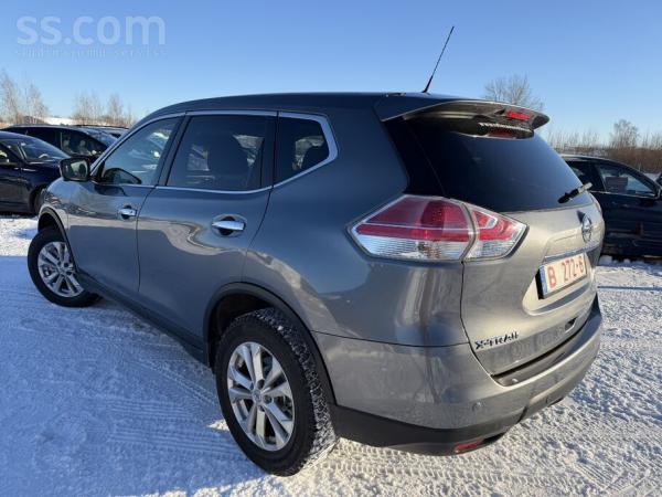 Grey Nissan X-Trail 2015 in Daugavpils, with an engine capacity of 1.60 L and mileage of 0 thousand km for 9950 €, photo 2 on AUTOMOTO.COM.LV