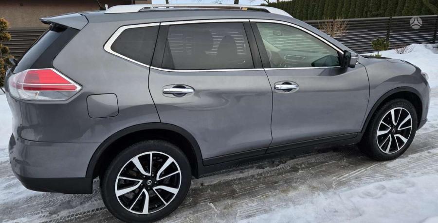 Pelēks Nissan X-Trail 2015 Marijampole, ar dzinēja tilpumu 1.60 L un nobraukumu 177 tūkst. km par 9200 €, foto 2 vietnē AUTOMOTO.COM.LV