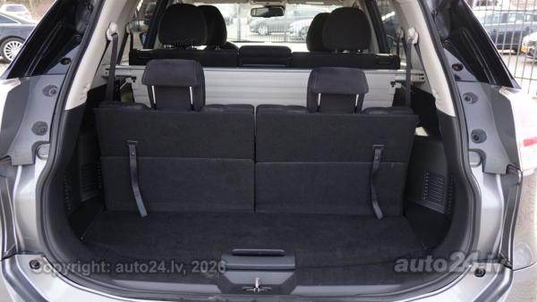 Pelēks Nissan X-Trail 2015 Tartu, ar dzinēja tilpumu 1.60 L un nobraukumu 221 tūkst. km par 11990 €, foto 9 vietnē AUTOMOTO.COM.LV