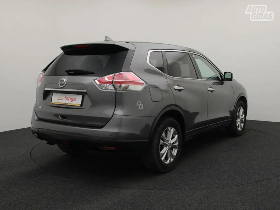 Grey Nissan X-Trail 2015 in Vilnius, with an engine capacity of 1.60 L and mileage of 168 thousand km for 10699 €, photo 8 on AUTOMOTO.COM.LV