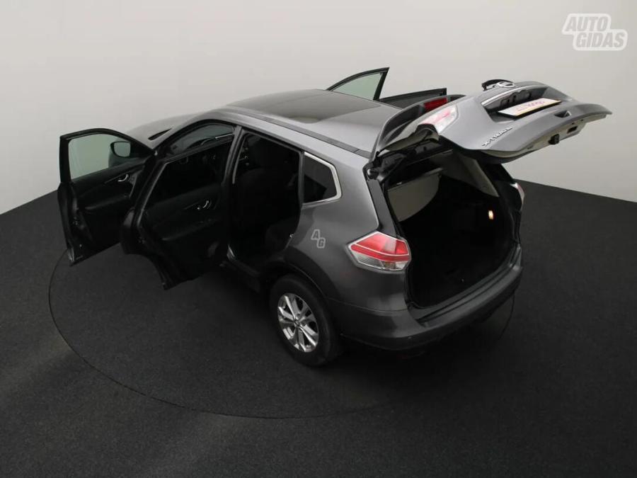 Grey Nissan X-Trail 2015 in Vilnius, with an engine capacity of 1.60 L and mileage of 168 thousand km for 10699 €, photo 13 on AUTOMOTO.COM.LV