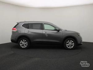 Grey Nissan X-Trail 2015 in Vilnius, with an engine capacity of 1.60 L and mileage of 168 thousand km for 10699 €, photo 9 on AUTOMOTO.COM.LV