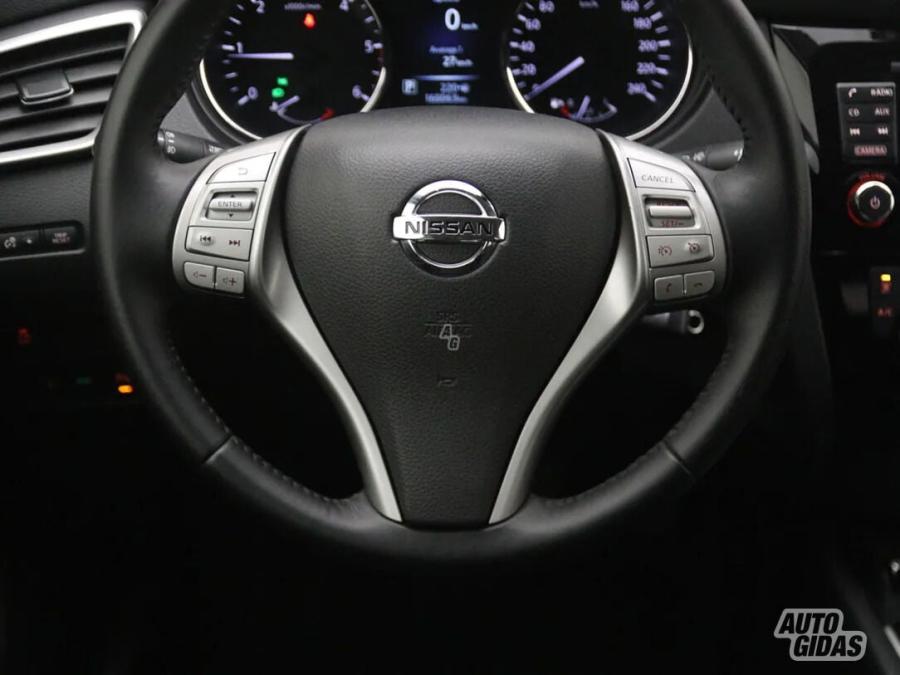 Grey Nissan X-Trail 2015 in Vilnius, with an engine capacity of 1.60 L and mileage of 168 thousand km for 10699 €, photo 18 on AUTOMOTO.COM.LV
