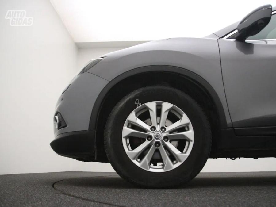 Grey Nissan X-Trail 2015 in Vilnius, with an engine capacity of 1.60 L and mileage of 168 thousand km for 10699 €, photo 27 on AUTOMOTO.COM.LV