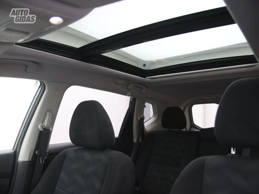 Grey Nissan X-Trail 2015 in Vilnius, with an engine capacity of 1.60 L and mileage of 168 thousand km for 10699 €, photo 30 on AUTOMOTO.COM.LV