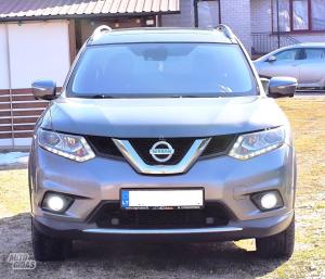 Pelēks Nissan X-Trail 2015 Viļņa, ar dzinēja tilpumu 1.60 L un nobraukumu 343 tūkst. km par 6500 €, foto 2 vietnē AUTOMOTO.COM.LV
