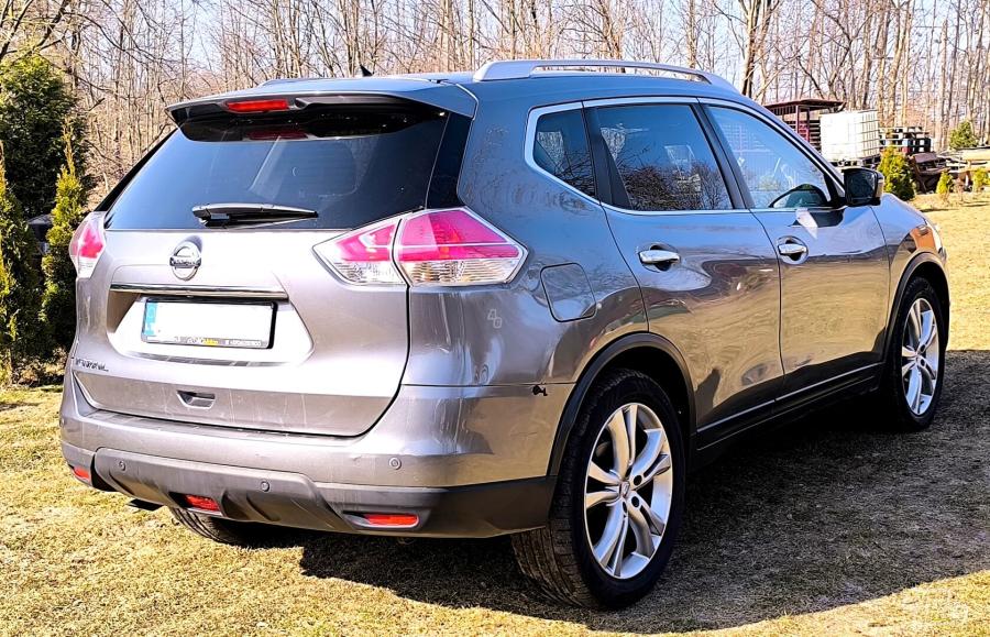 Pelēks Nissan X-Trail 2015 Viļņa, ar dzinēja tilpumu 1.60 L un nobraukumu 343 tūkst. km par 6500 €, foto 5 vietnē AUTOMOTO.COM.LV
