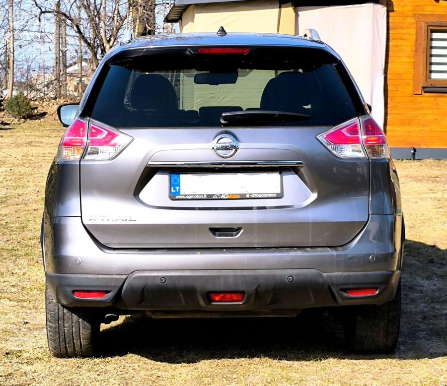 Grey Nissan X-Trail 2015 in Vilnius, with an engine capacity of 1.60 L and mileage of 343 thousand km for 6500 €, photo 6 on AUTOMOTO.COM.LV