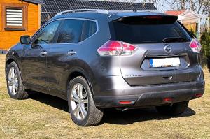 Grey Nissan X-Trail 2015 in Vilnius, with an engine capacity of 1.60 L and mileage of 343 thousand km for 6500 €, photo 7 on AUTOMOTO.COM.LV