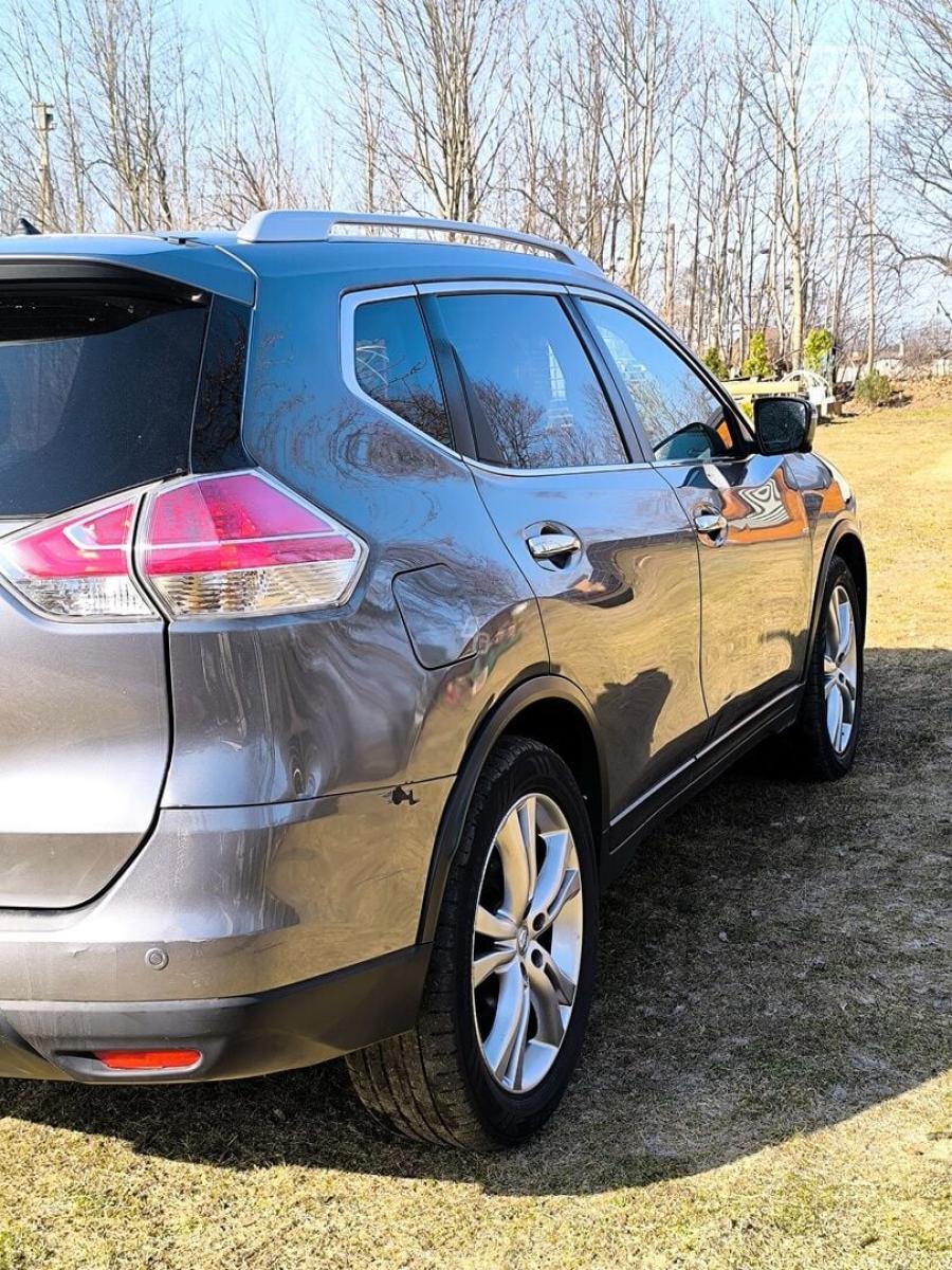 Grey Nissan X-Trail 2015 in Vilnius, with an engine capacity of 1.60 L and mileage of 343 thousand km for 6500 €, photo 11 on AUTOMOTO.COM.LV